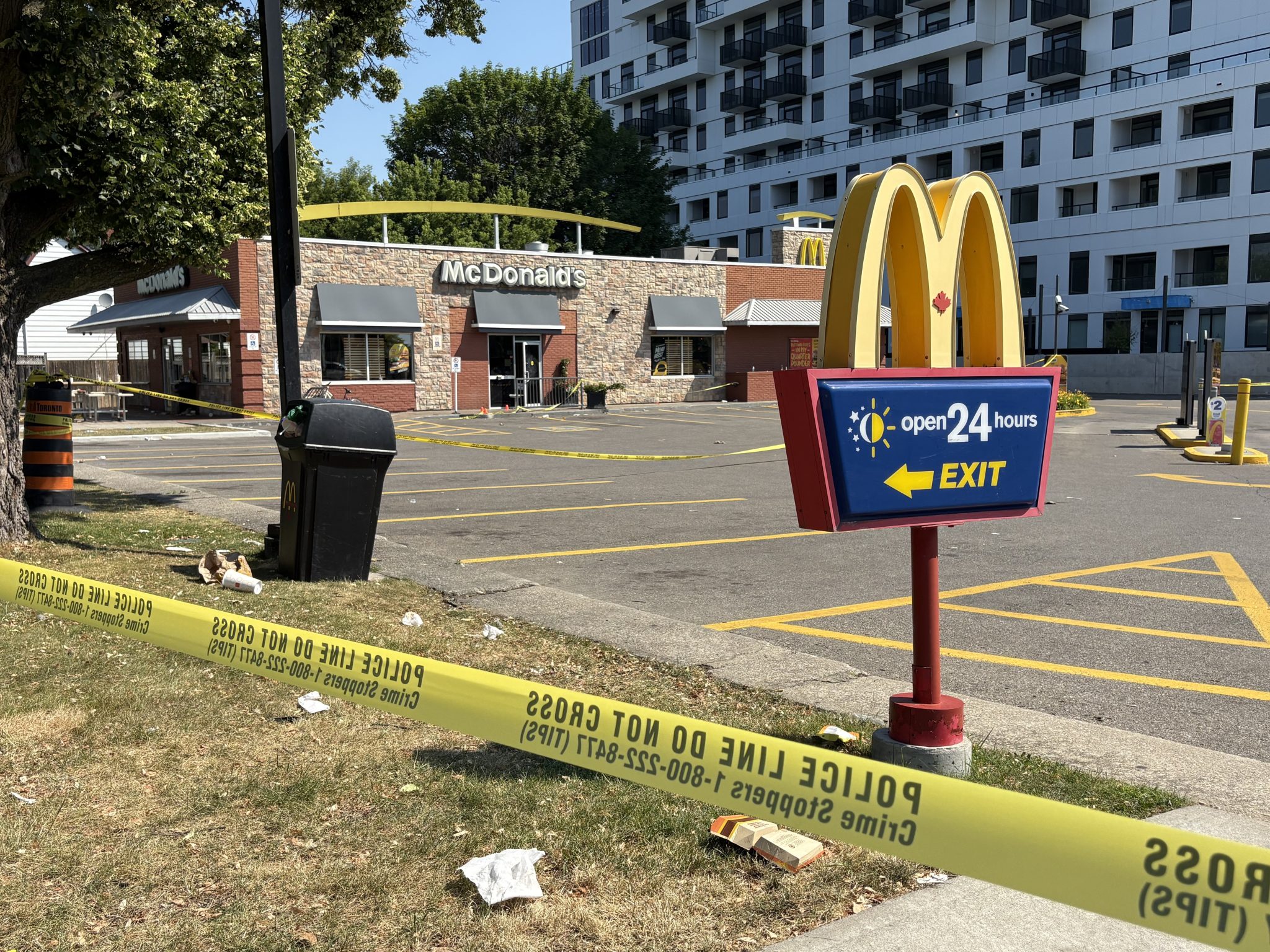 Youth fatally stabbed at Queen and Coxwell; police appeal for witnesses ...