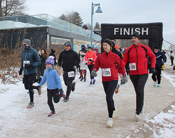 In Photos: Balmy Beach Canoe Club's Hair of the Dog welcomes 2026 ...